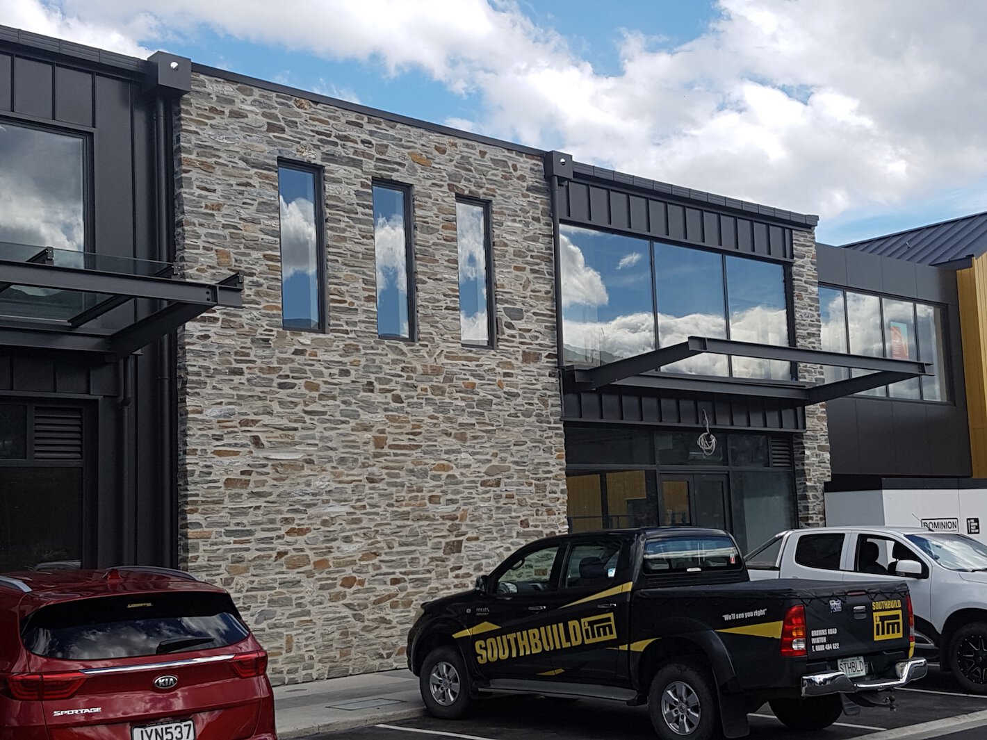 Commercial | Exterior Stone Tile