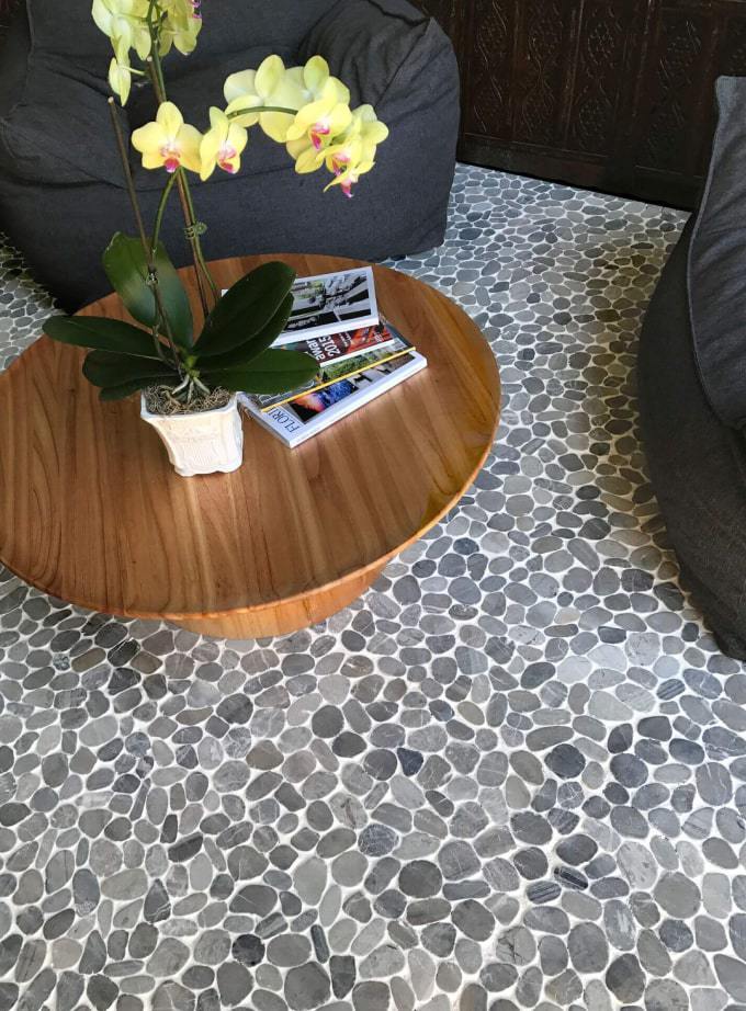 Level Pebble | Wall & Pebble Floor Tiles